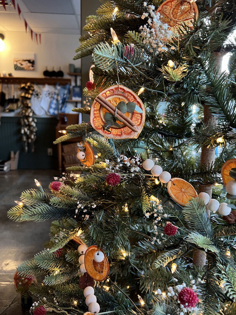 A Handmade Holiday – Des Moines Mercantile